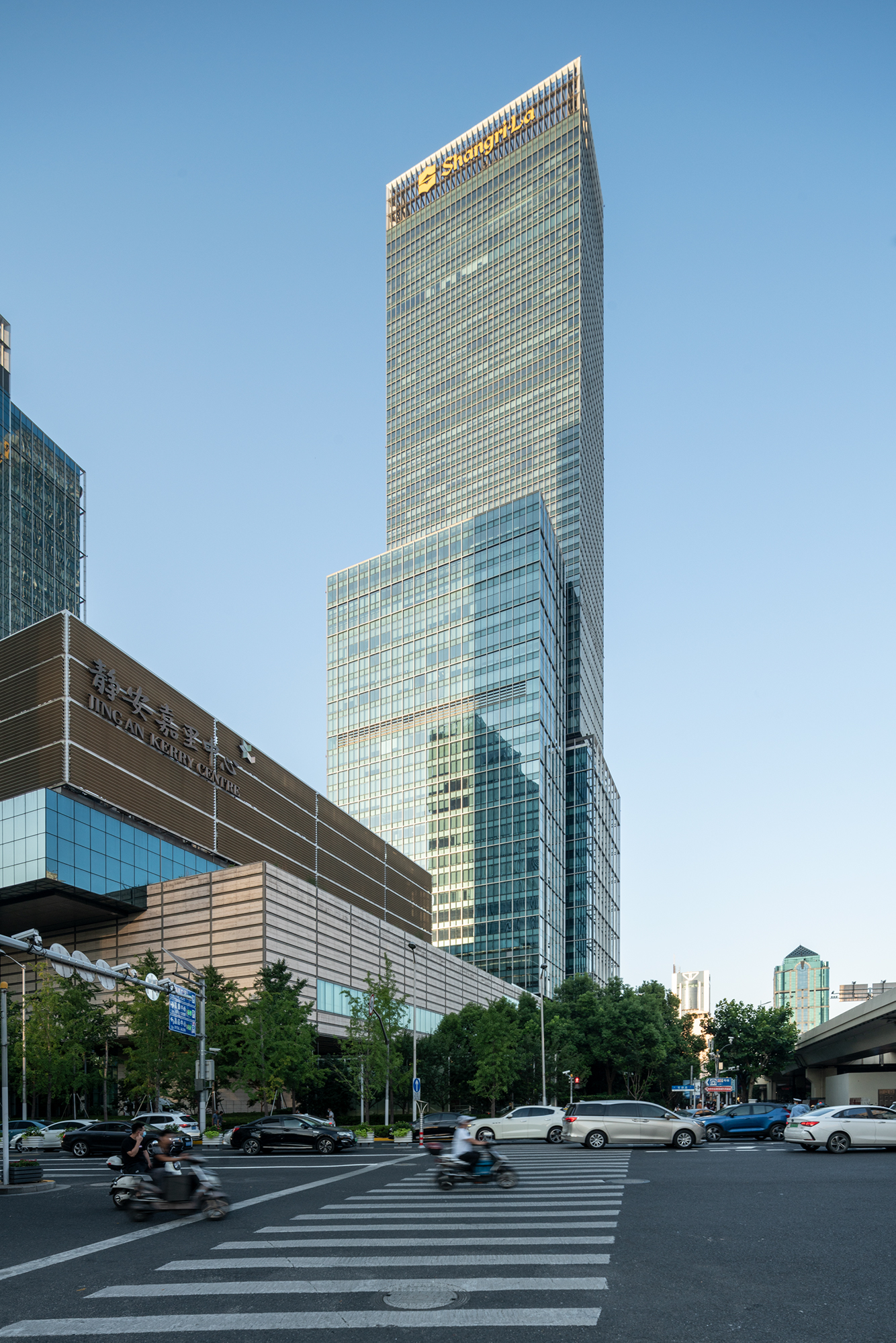 Tall Towers and Tilt-Shifts - Which Lens Should You Use ...