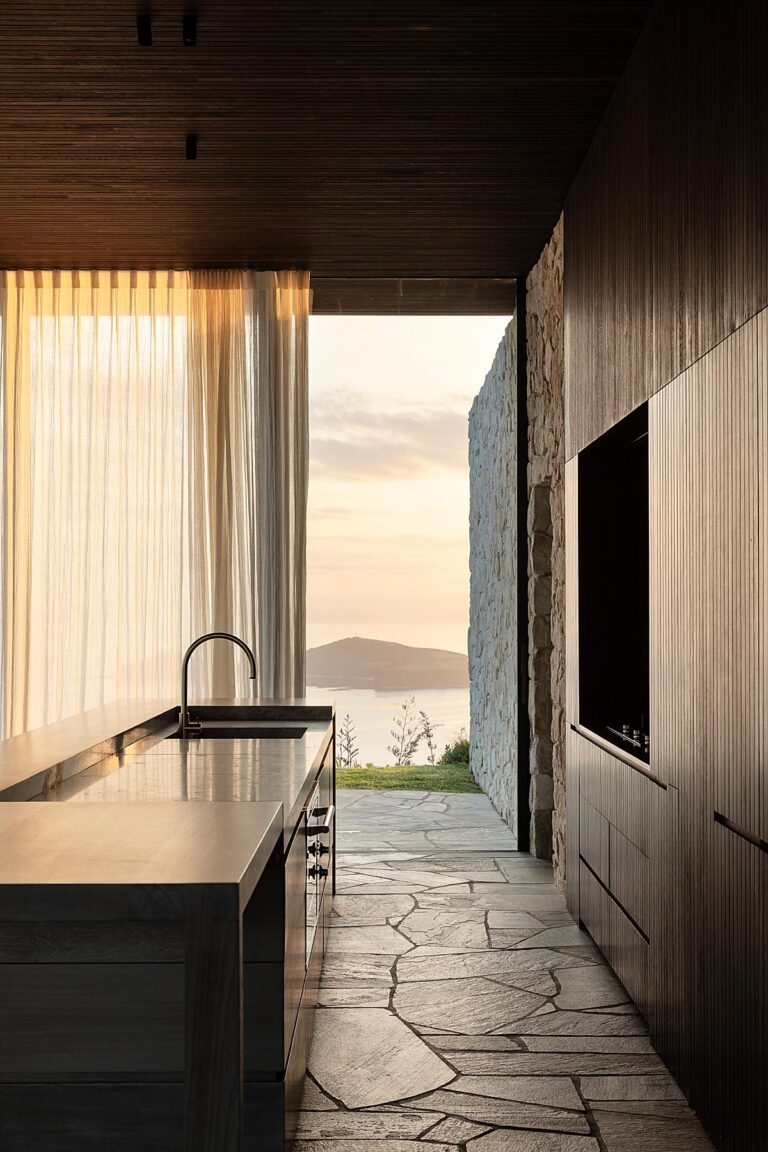 Photographer Sam Hartnett Brings Mood And Drama To A Project In Waiheke ...
