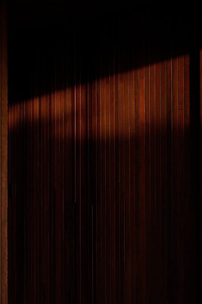 Photographer Sam Hartnett Brings Mood And Drama To A Project In Waiheke ...