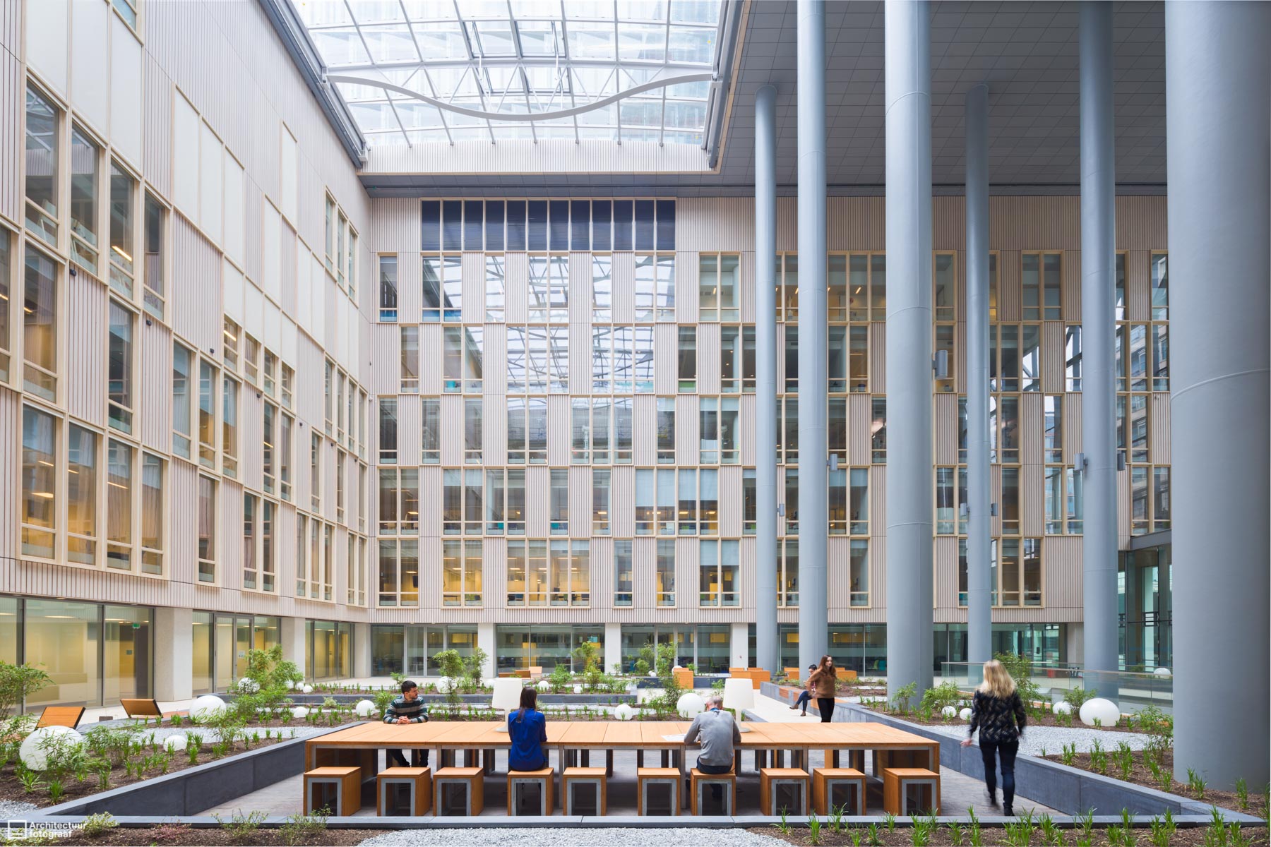 The Benefits of Including People in Architectural Photography ...