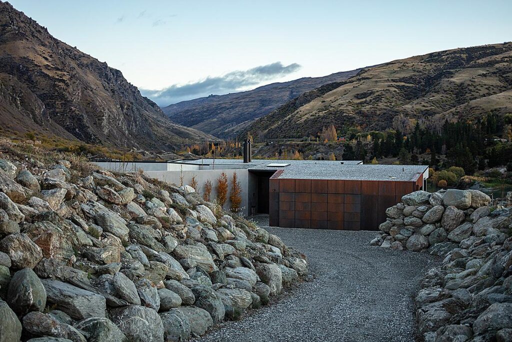 Simon Devitt Speaks the Secrets Behind Photographing HOME Magazine's ...