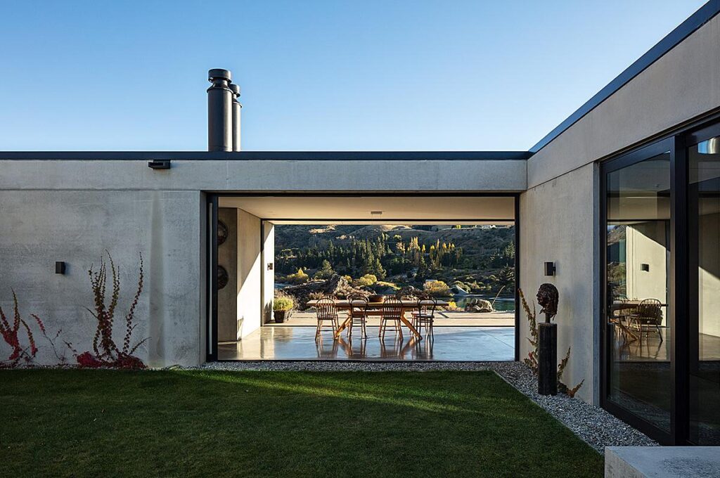 Simon Devitt Speaks the Secrets Behind Photographing HOME Magazine's Home of the Year ...