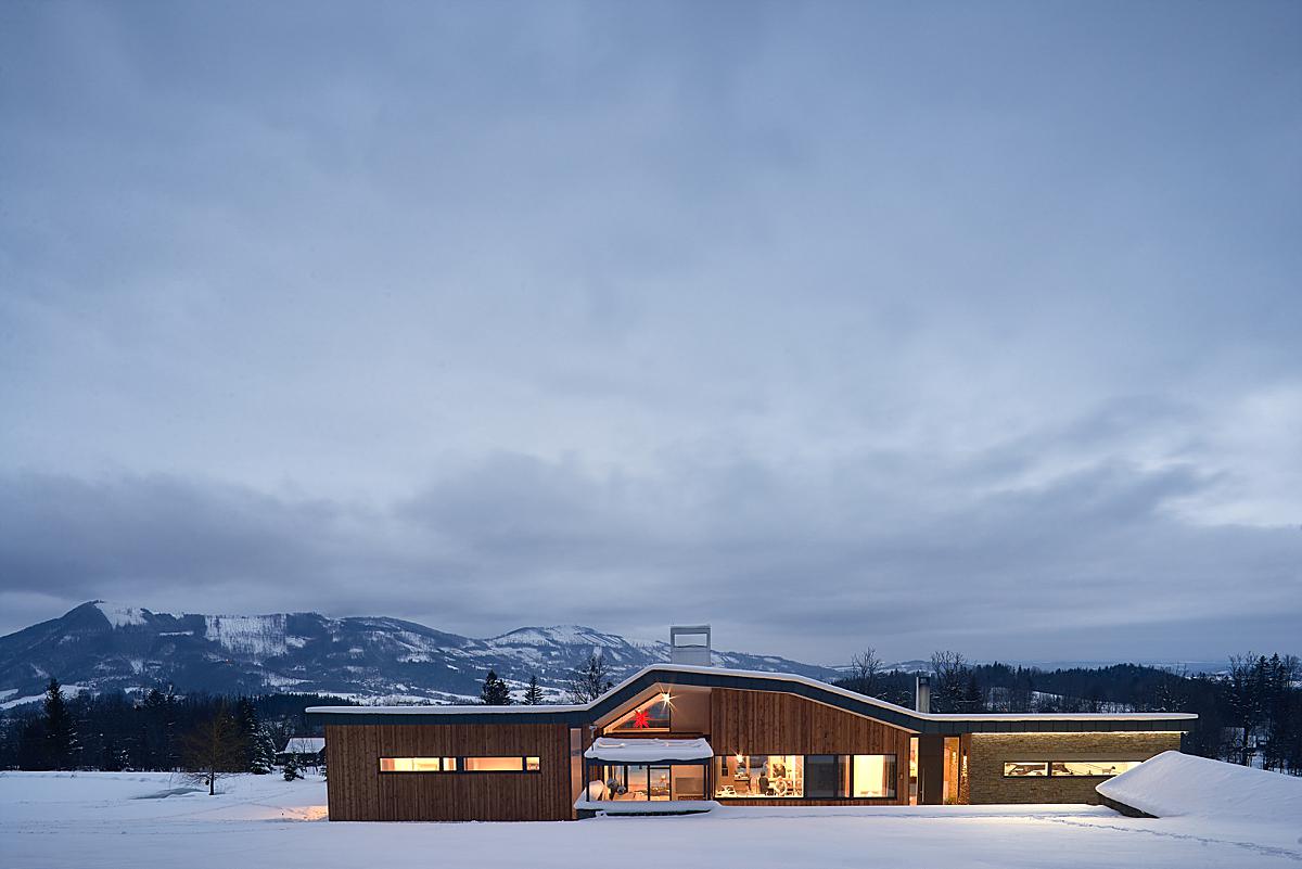 Photographing A House Over Two Seasons, Jiří Alexander Bednář Gives Us ...