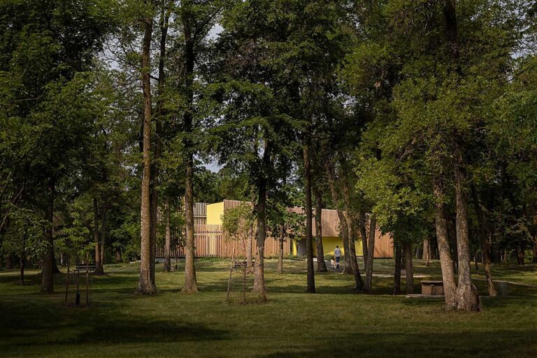 Lindsay Reid Shows Off the Many Uses of This Thoughtfully Designed ...