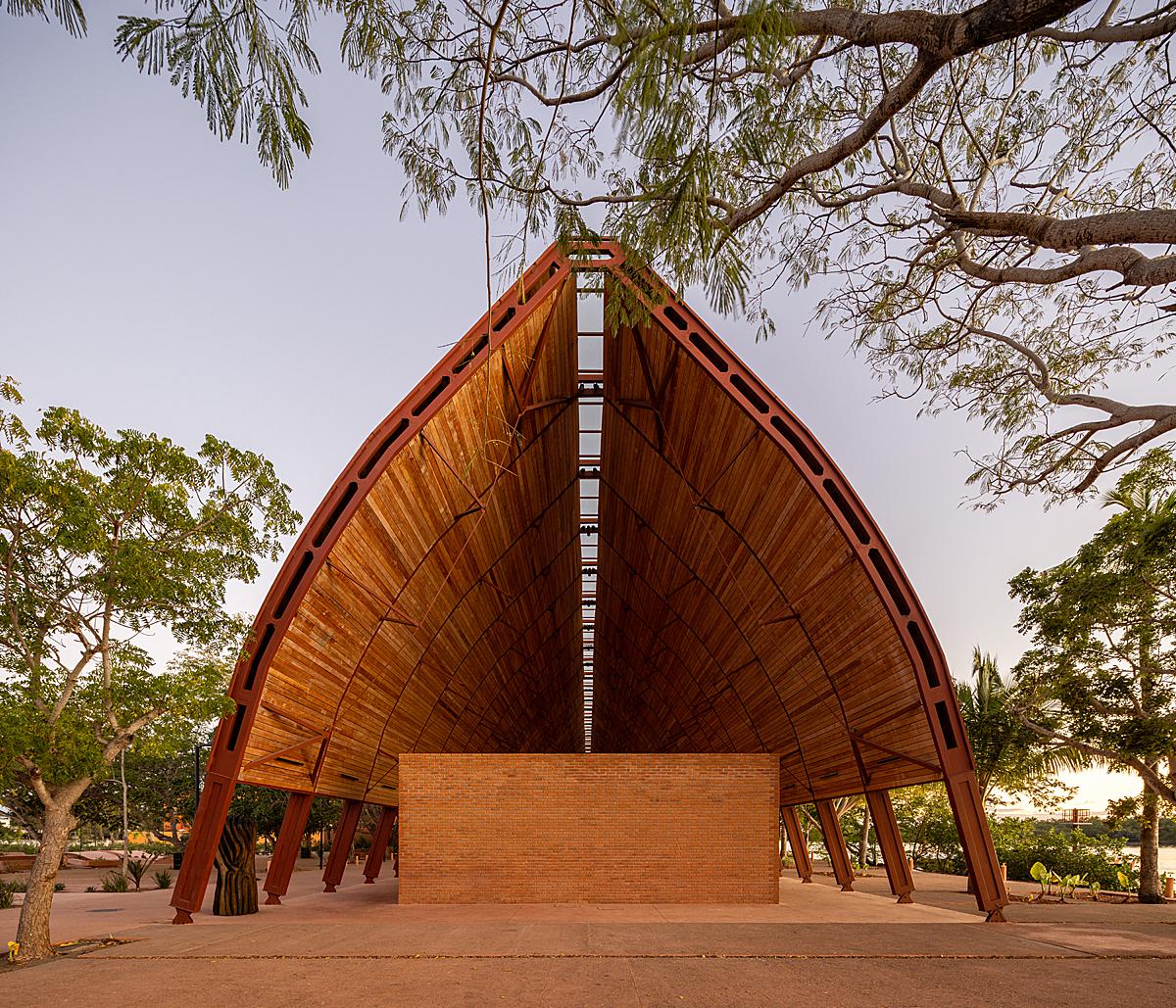 Rich With Context and Full of Life, Rafael Gamo's Photographs of The San Blas Pier Are Wonderful ...