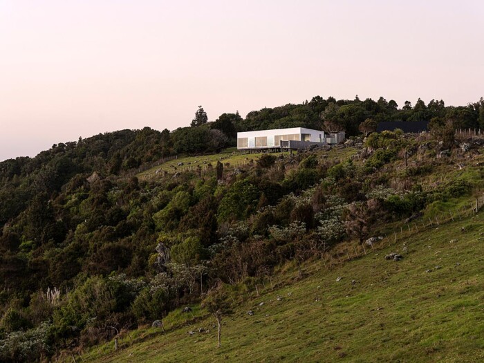 David Straight Captures What It's Like to be at Bret de Their's Radar ...