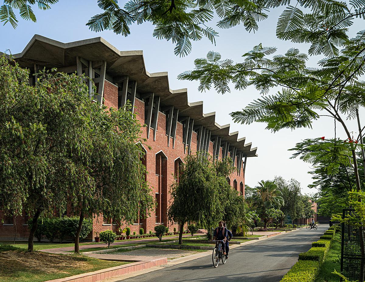 Nakul Jain Speaks on Photographing the Pranveer Singh Institute of Technology in Kanpur ...